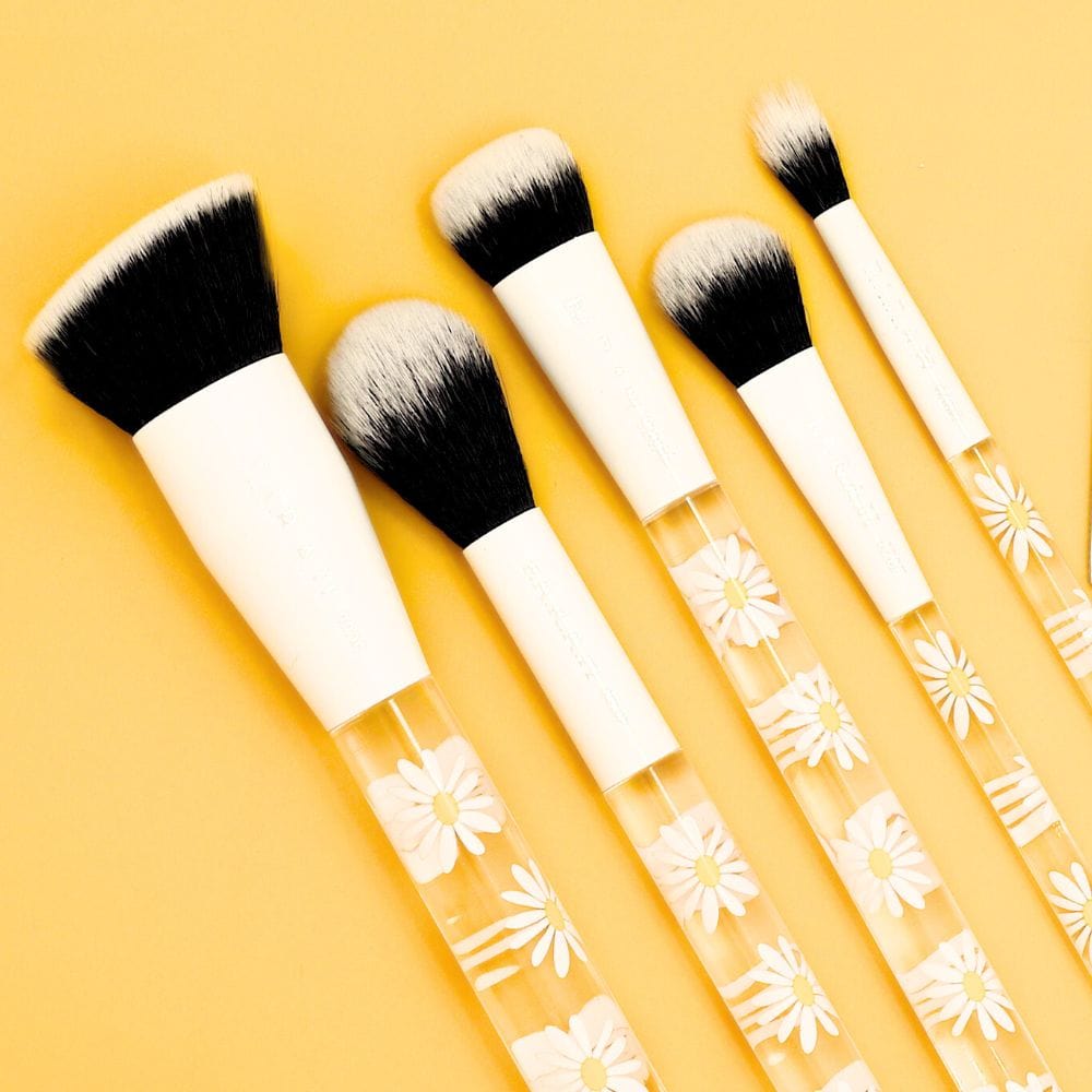 Daisy 4-Piece Makeup Brush Set | Premium, Vegan-Friendly Brushes by F.A ...