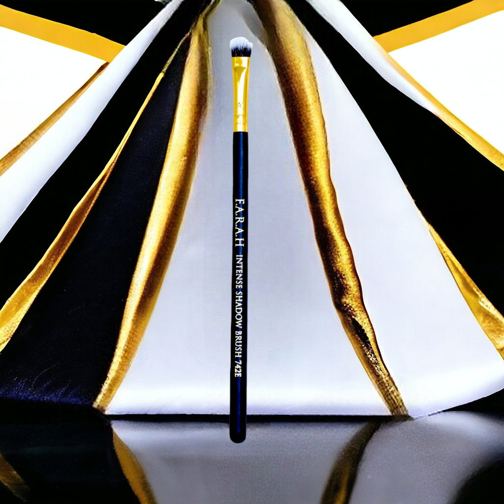 Intense Shadow Brush 742E – F.A.R.A.H